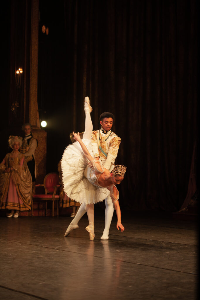 【英国バーミンガム・ロイヤル・バレエ団】セリーヌ・ギッテンス＆ヤシエル・ホデリン・ベロ インタビュー【大阪・堺で「眠れる森の美女」主演 ...